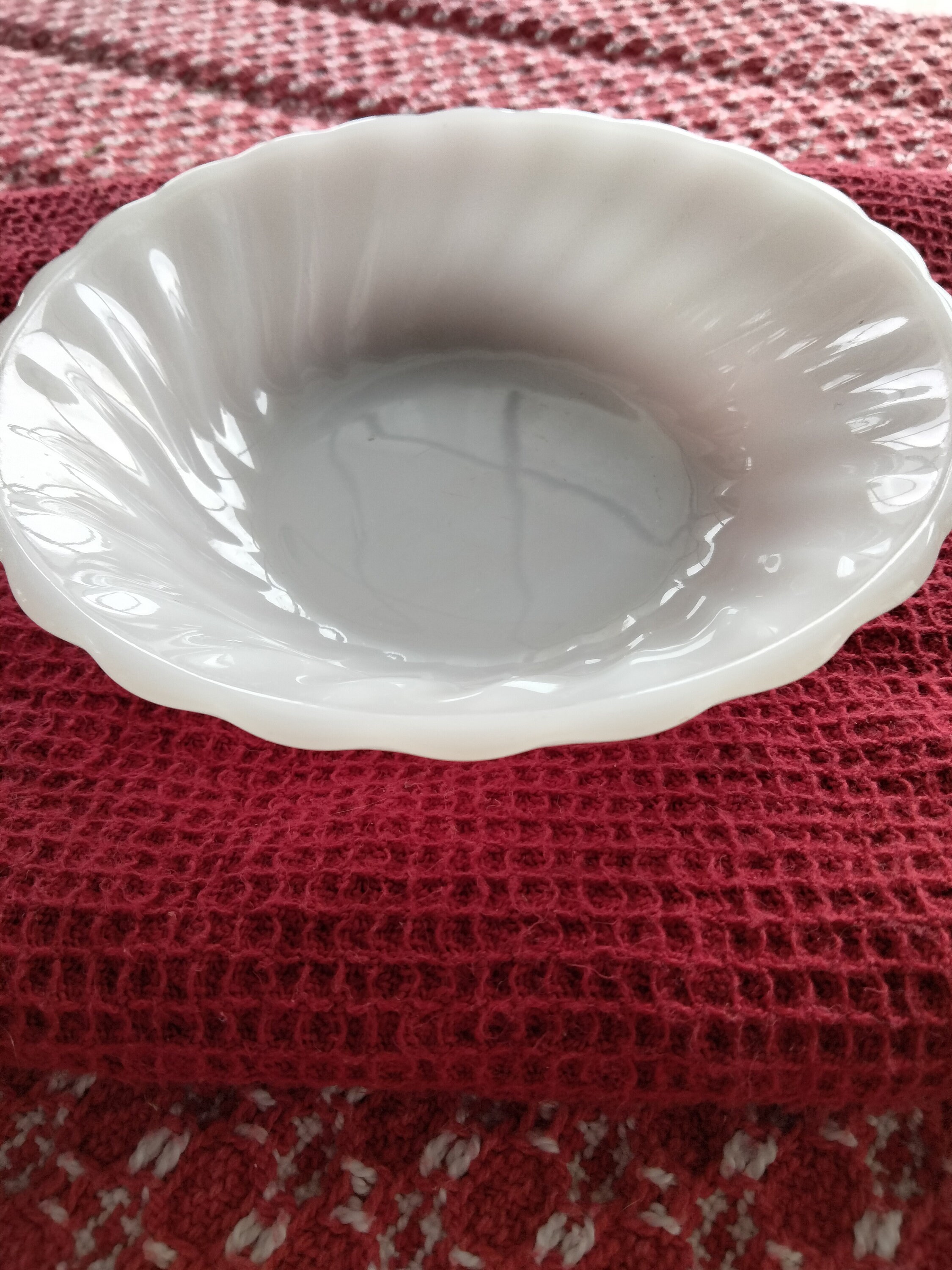 Vintage Rare Anchor Hocking Milk Glass Shell Berry Bowl - Etsy