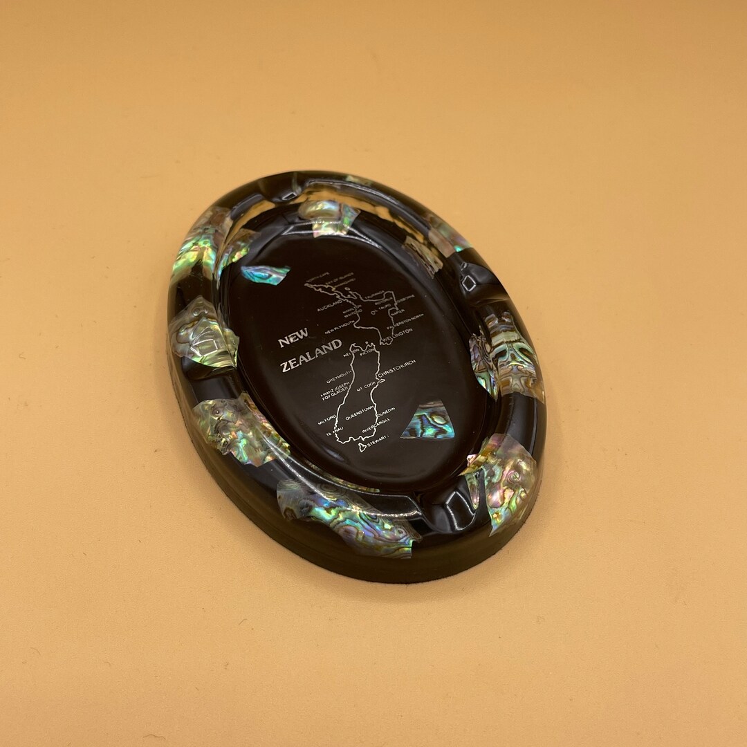 New Zealand Lucite Resin Oval Vintage Souvenir Ashtray - Etsy