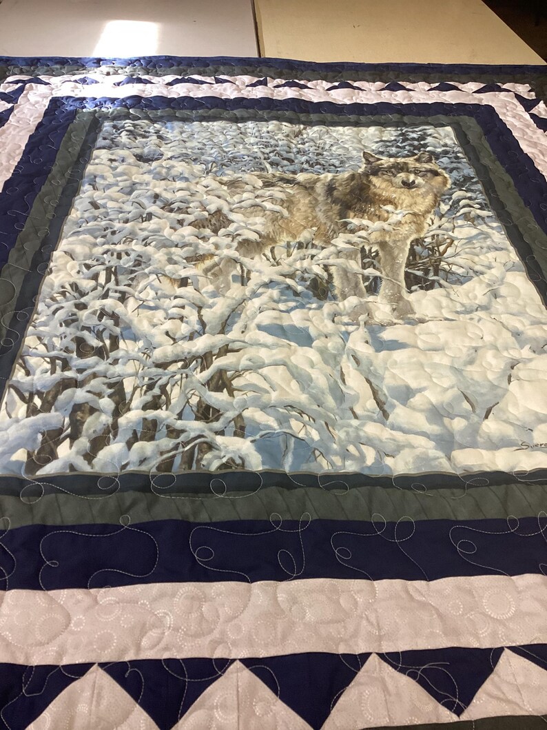 Handmade Wolf Winter Scene Quilt – Cozy Full/ Throw Blanket With Royal ...