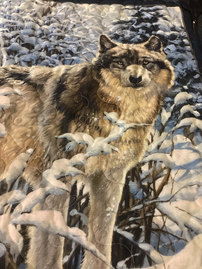 Handmade Wolf Winter Scene Quilt – Cozy Full/ Throw Blanket With Royal ...