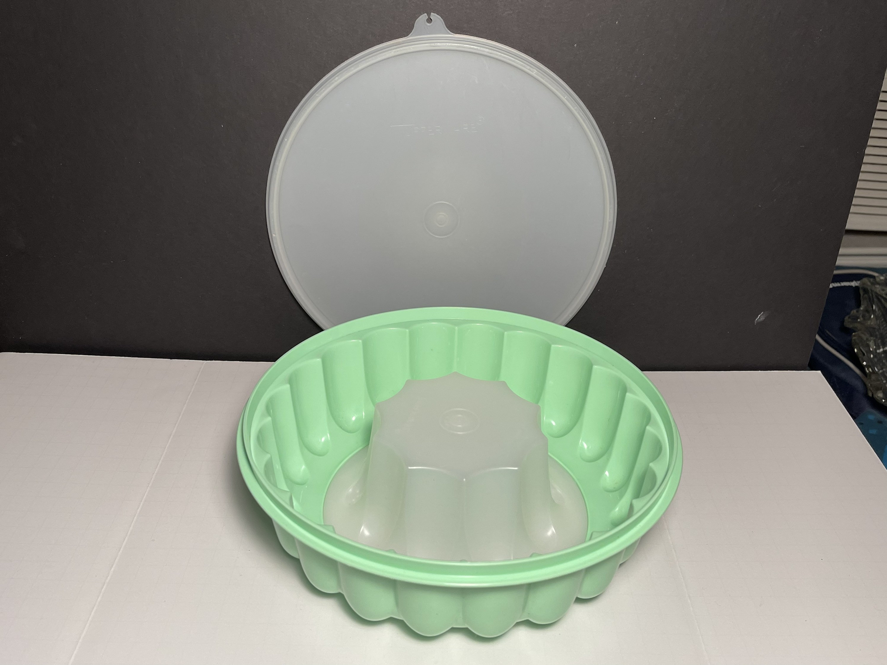 Jadeite Green Tupperware 6 Cup Gelatin Mold - Etsy