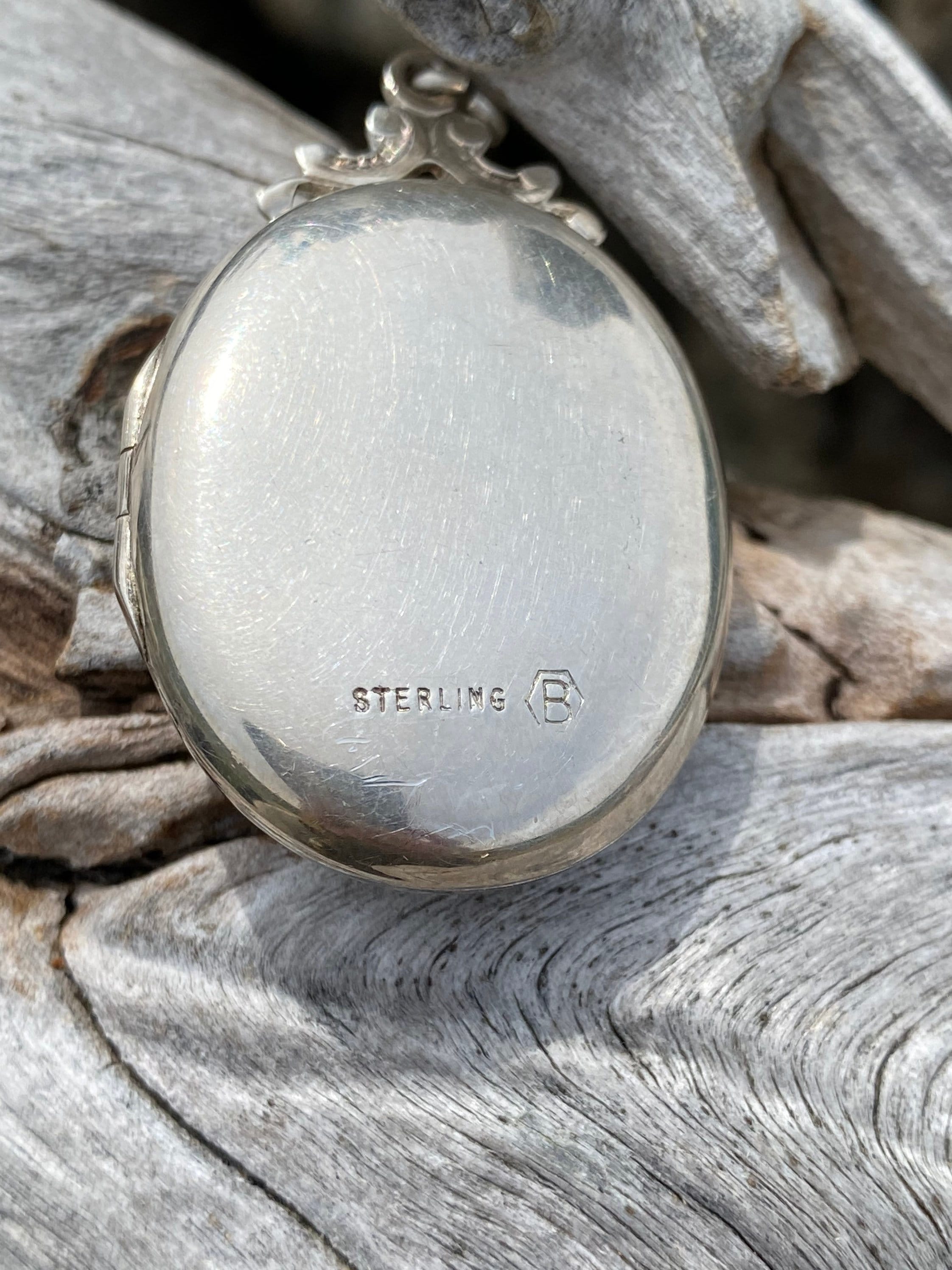 Vintage Sterling Silver Birks Locket - Etsy Canada