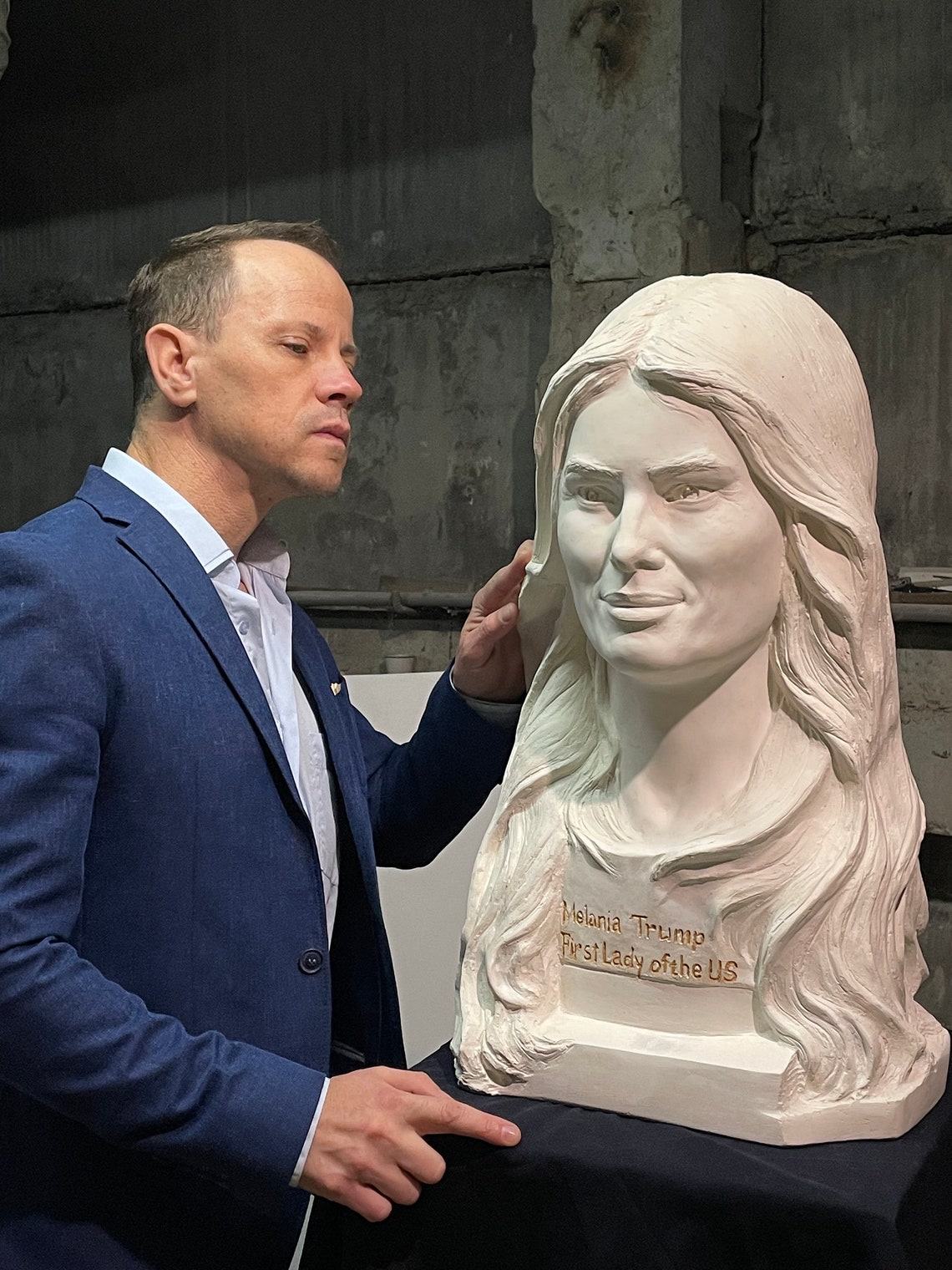 Sculpture - Melania Trump - First Lady of the United States - Etsy