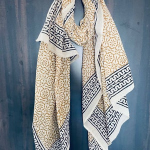 Fashion Pareo Beach Wear for Her, Soft Fabric Scarf, Fashion Shawl ...