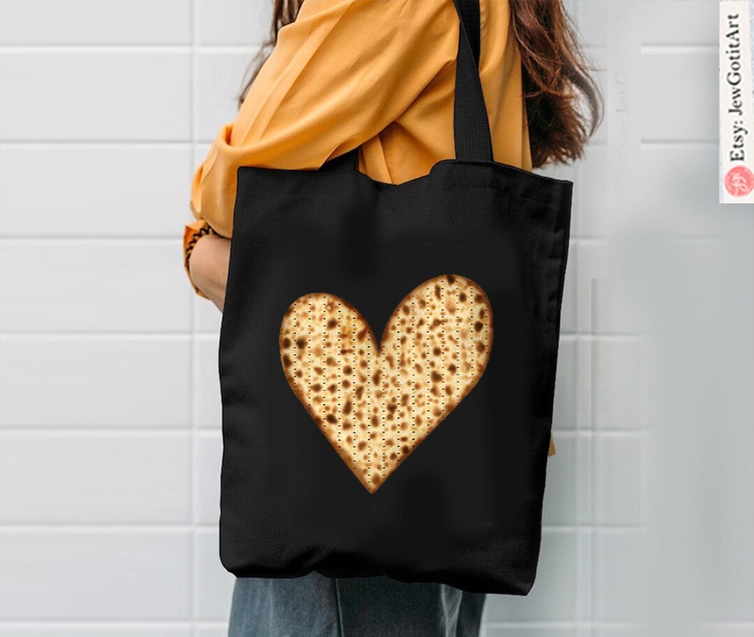Matzah Heart Passover Tote Bag T-shirt Sweatshirt Women Funny Jewish ...