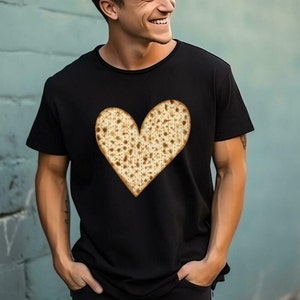 Passover Matzah Heart Shirt Jewish Gifts Tshirt Am Yisrael Chai Pesach ...