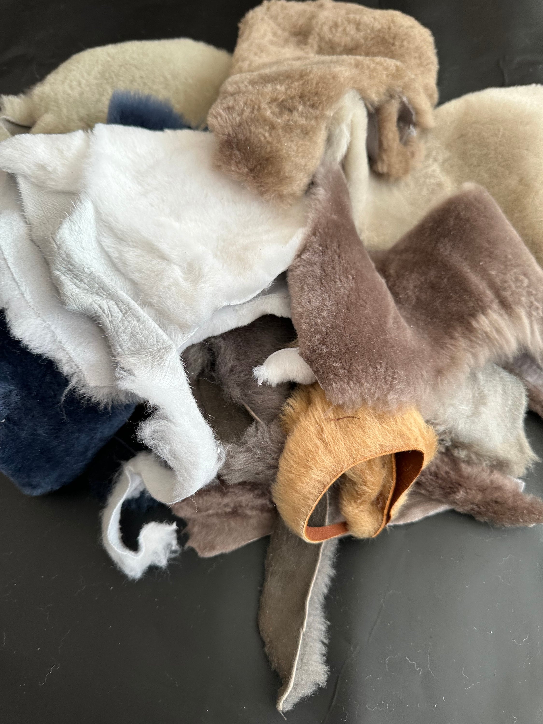 Genuine Sheepskin Scraps, Fur Remnants, Sheepskin Pieces, Scraps for ...