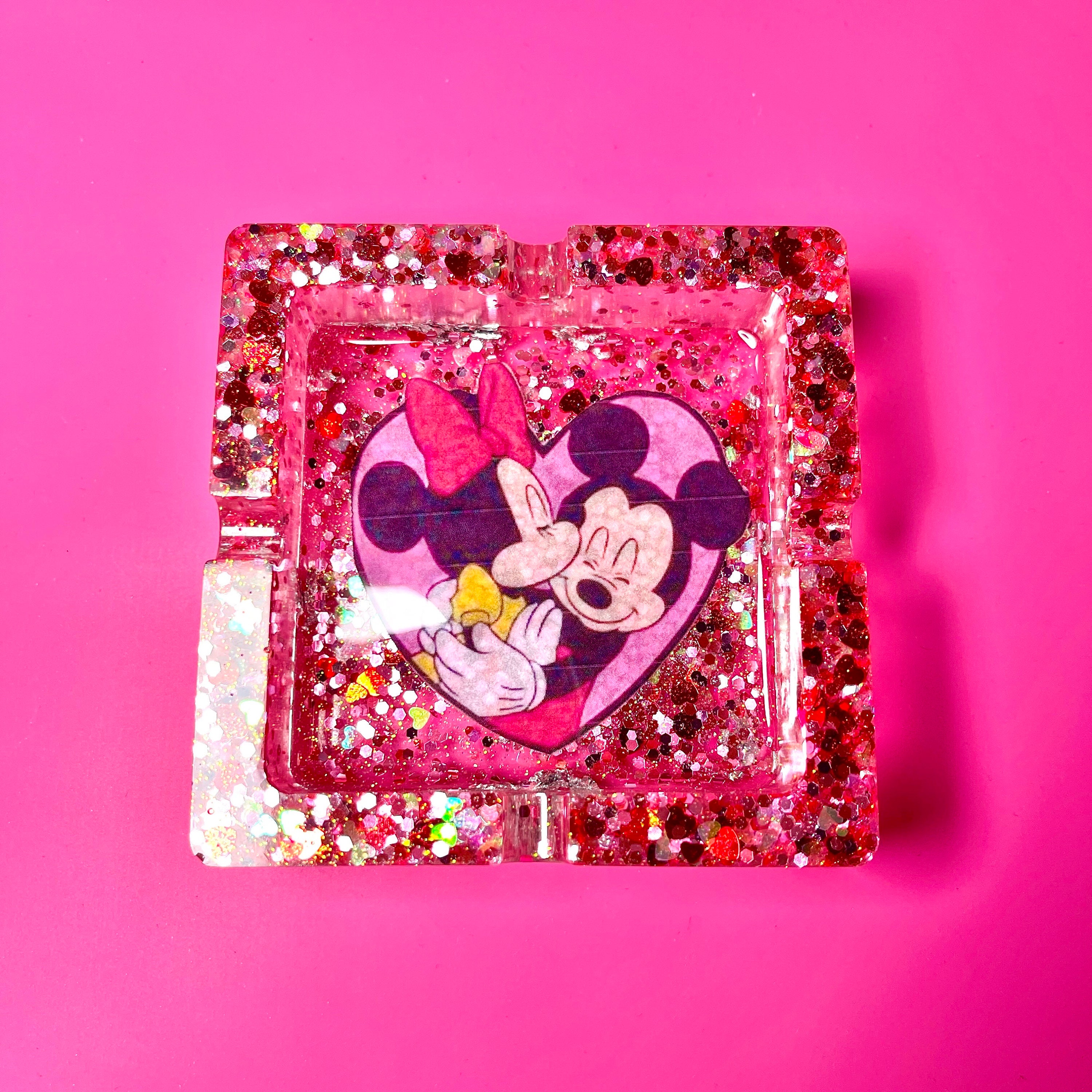 Minnie Mouse Smoking Weed