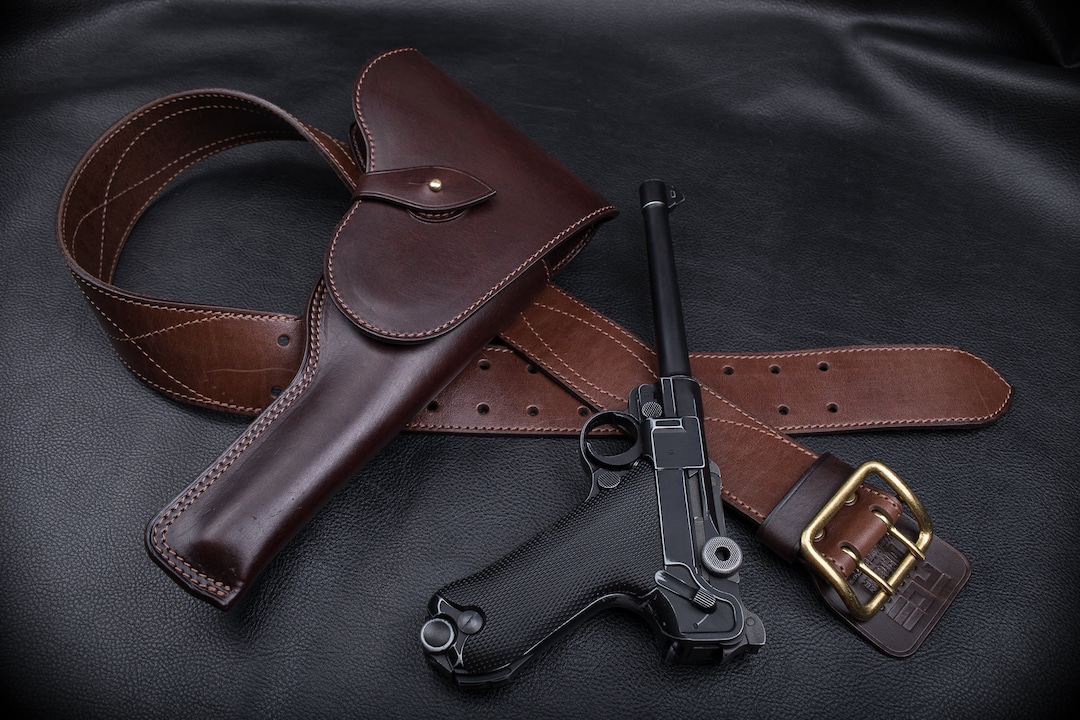 Luger P08 NAWY Premium Leather Holster | Vintage Look | Unique Design ...