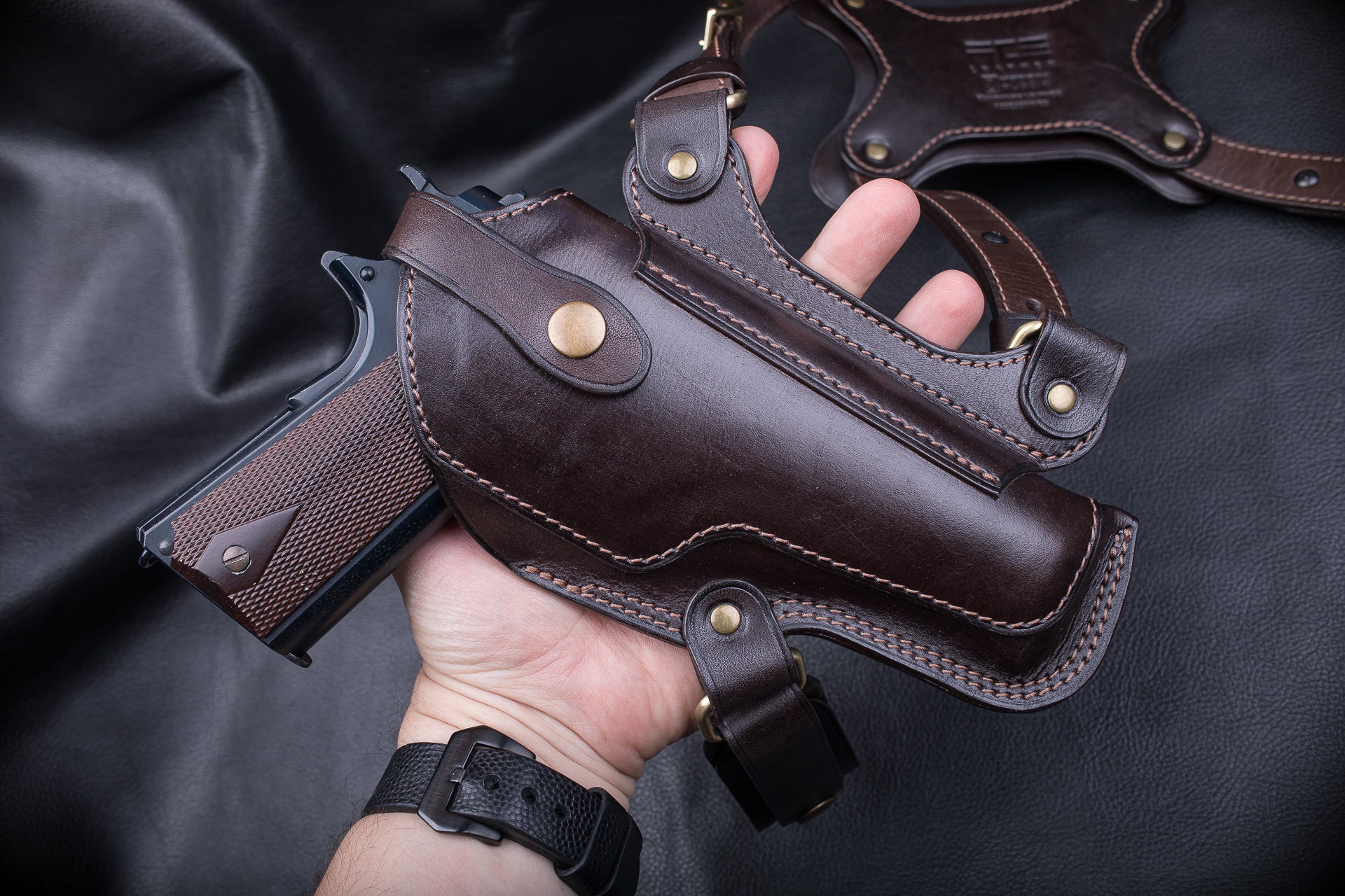 Colt 1911 Custom Made Leather Shoulder Spider Holster | Vintage Look ...