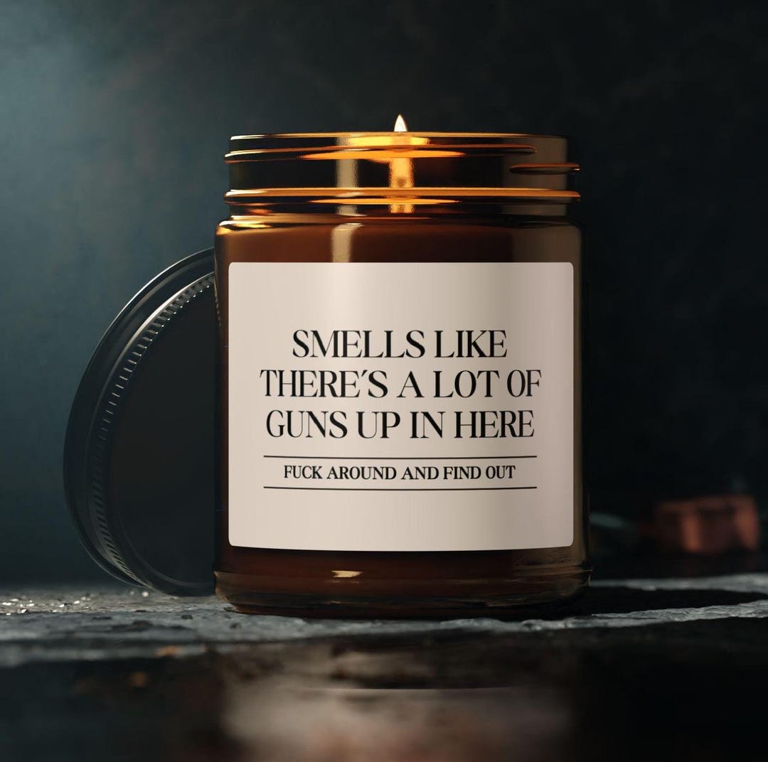 Smells Like There's A Lot of Guns in Here Candle - Funny Christmas ...