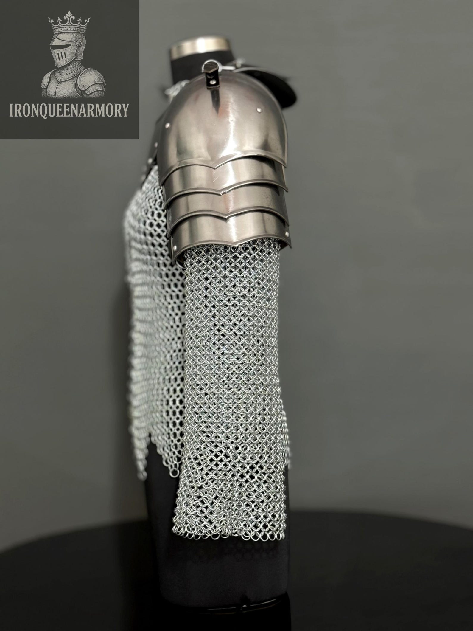Lady Knight Armor Set: Steel Pauldrons, Gorget & Chainmail - Cosplay ...
