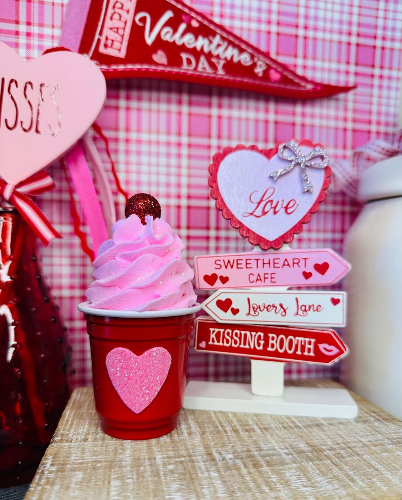 Mini Valentine Shots~ Pink Heart Cups~ Minimal~ Simple~glitter~cute ...