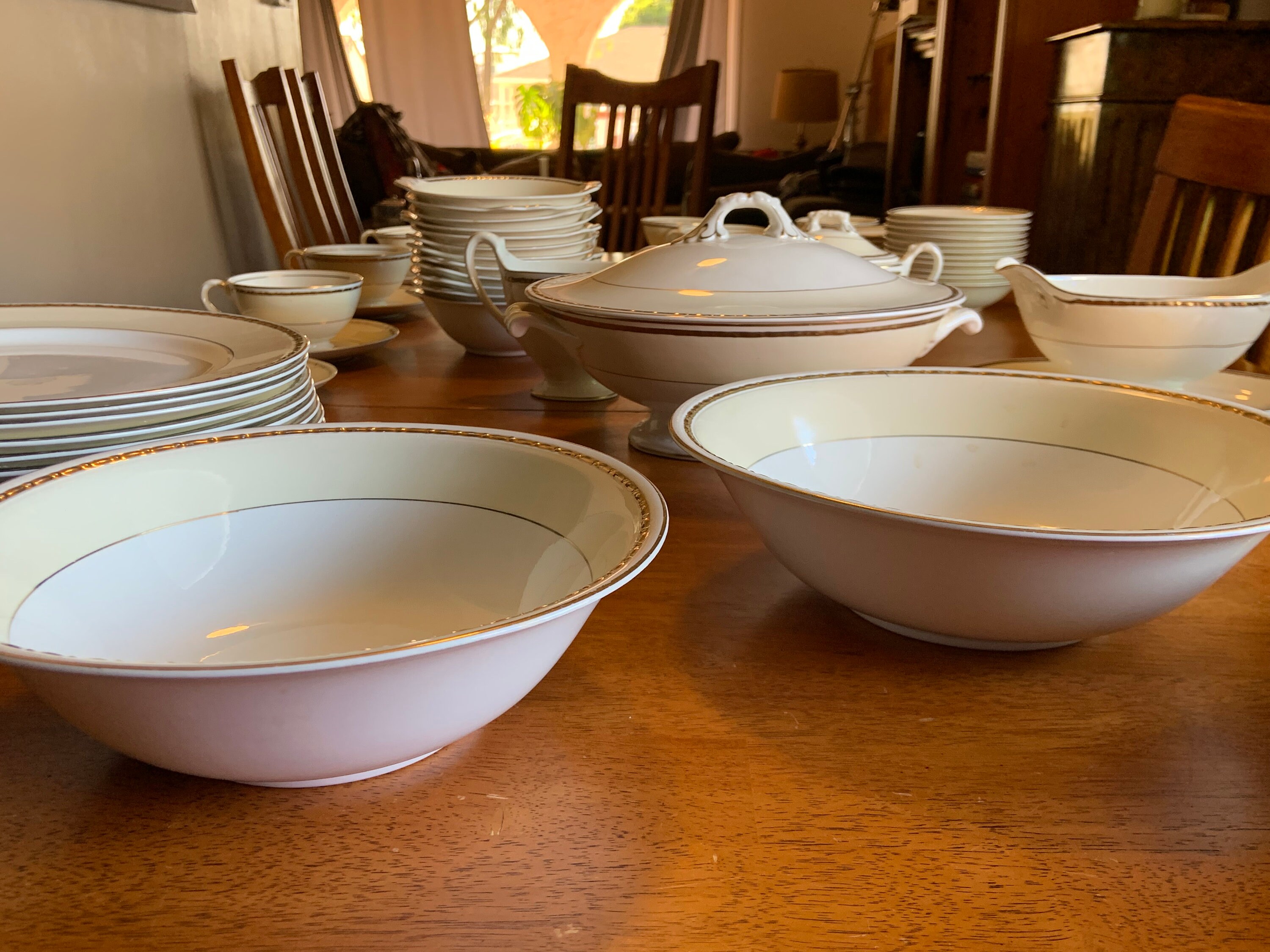 Homer Laughlin "viceroy" Eggshell Georgian China Dinnerware, Circa ...