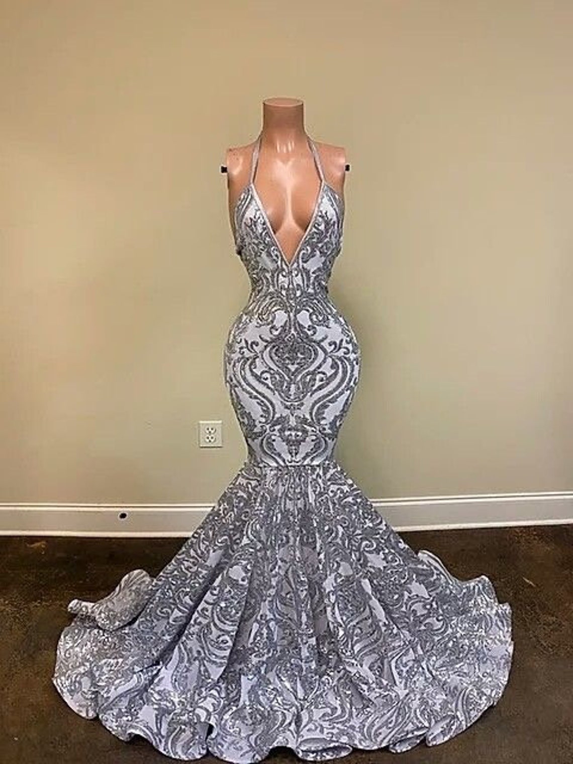 Gray See Through Long Sleeve Mermaid Prom Dress,halter V Neck Gray ...