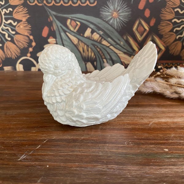 White Dove Sculpture - Etsy