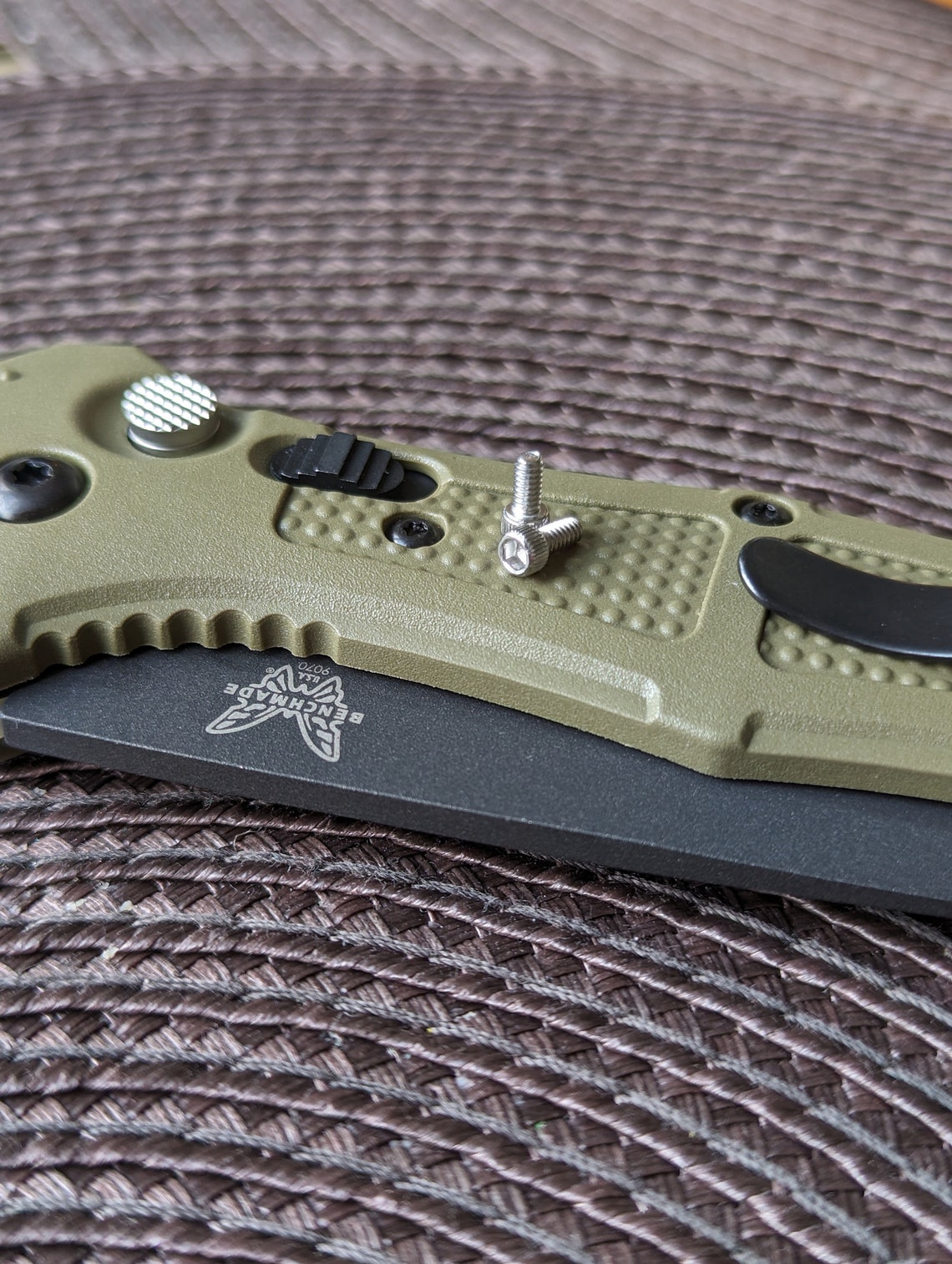 Benchmade Claymore Model Knife 2 HEX HI Screwdriver Screws + 1 Bonus ...