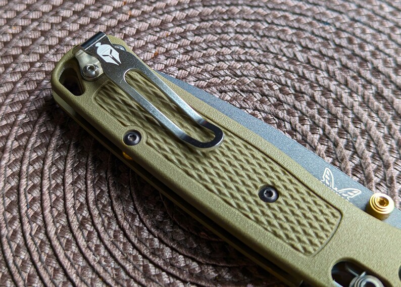 Benchmade Bugout 535 Custom Belt Clip With SPARTA Helmet LOGO Engraving ...