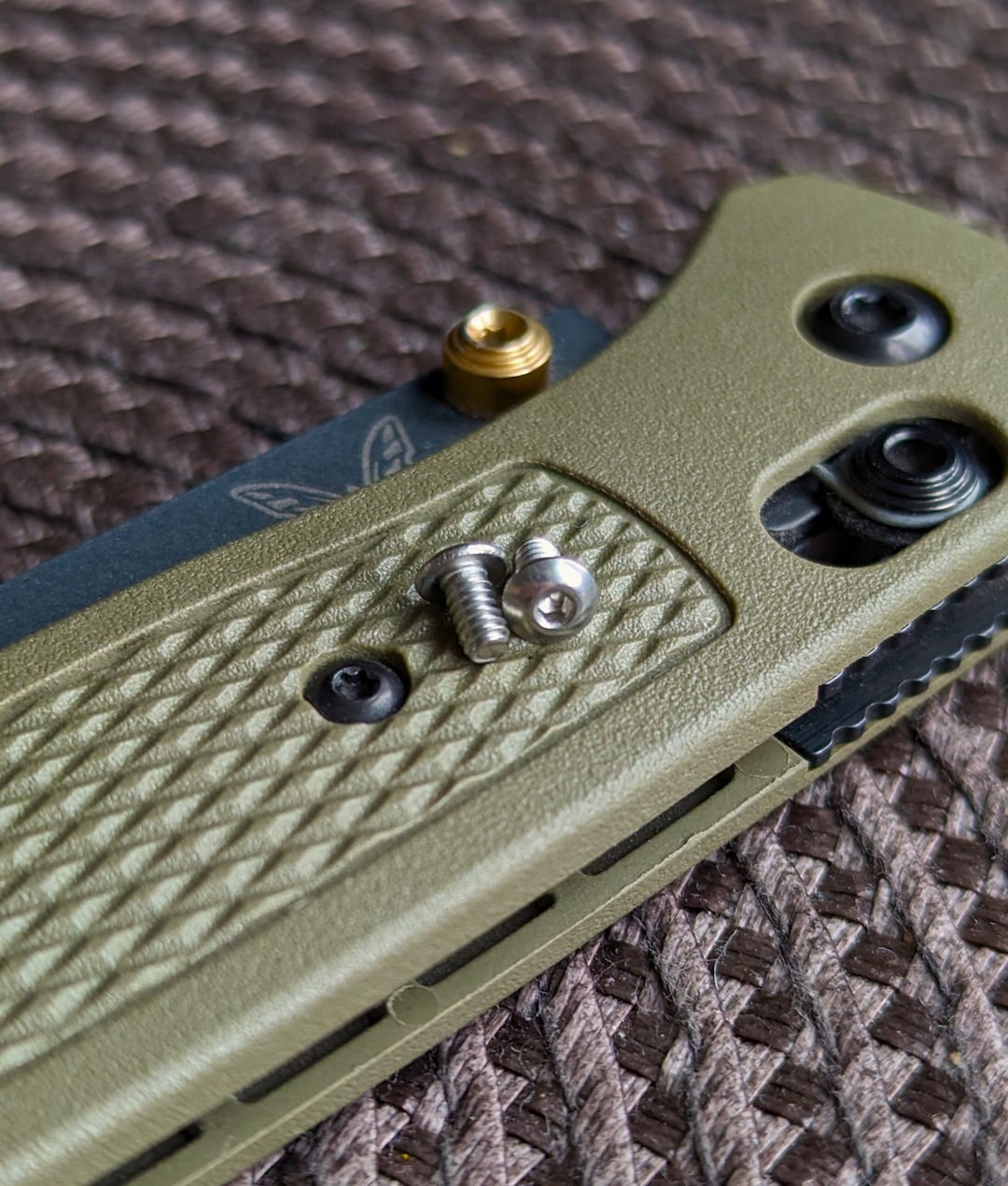 Benchmade Bugout 535 Model Knife 2 HEX Screwdriver Screws + 1 Bonus ...