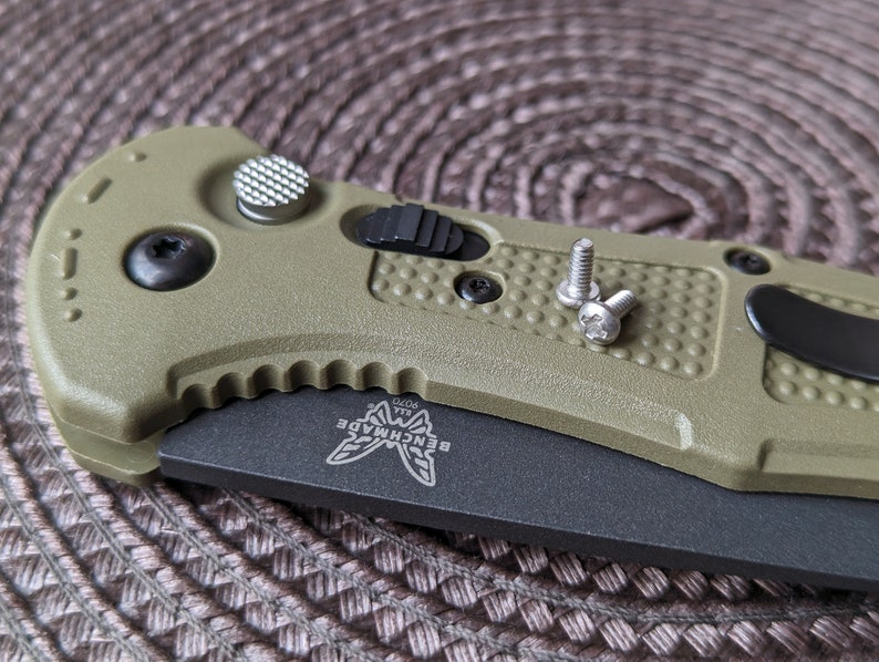 Benchmade Claymore Model Knife 2 PHILIPS Screwdriver Screws 1 Bonus ...