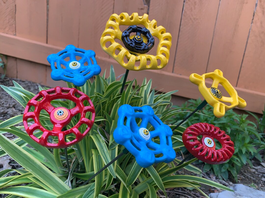Set of 6 Metal Flowers Assortedshapes, Sizes and Lengths, 1824 Garden ...