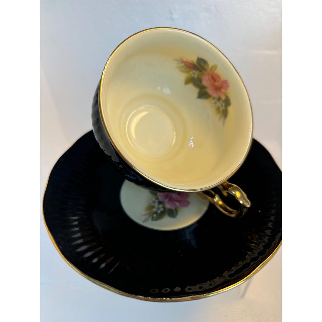 Rare Elizabethan Hand Painted Bone China 1875 Teacup Black W Red Roses ...