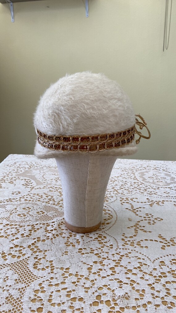 Faux Fur & Gold Glamorous Cap - Gem