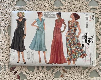 Vintage 1940's Dress With Shoulder Yoke and Soft - Etsy