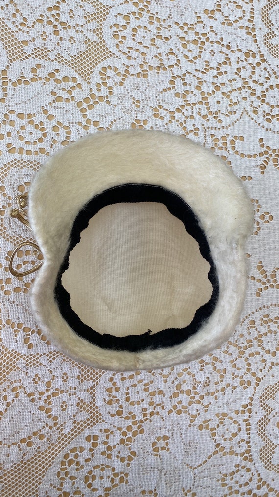 Faux Fur & Gold Glamorous Cap - Gem