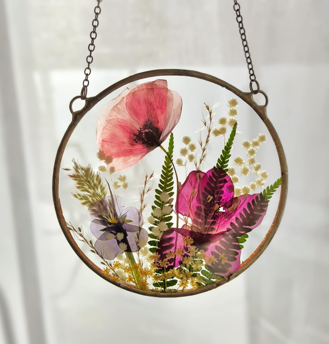 Pressed Flower Suncatcher: Handmade Stained Glass Frame - Etsy