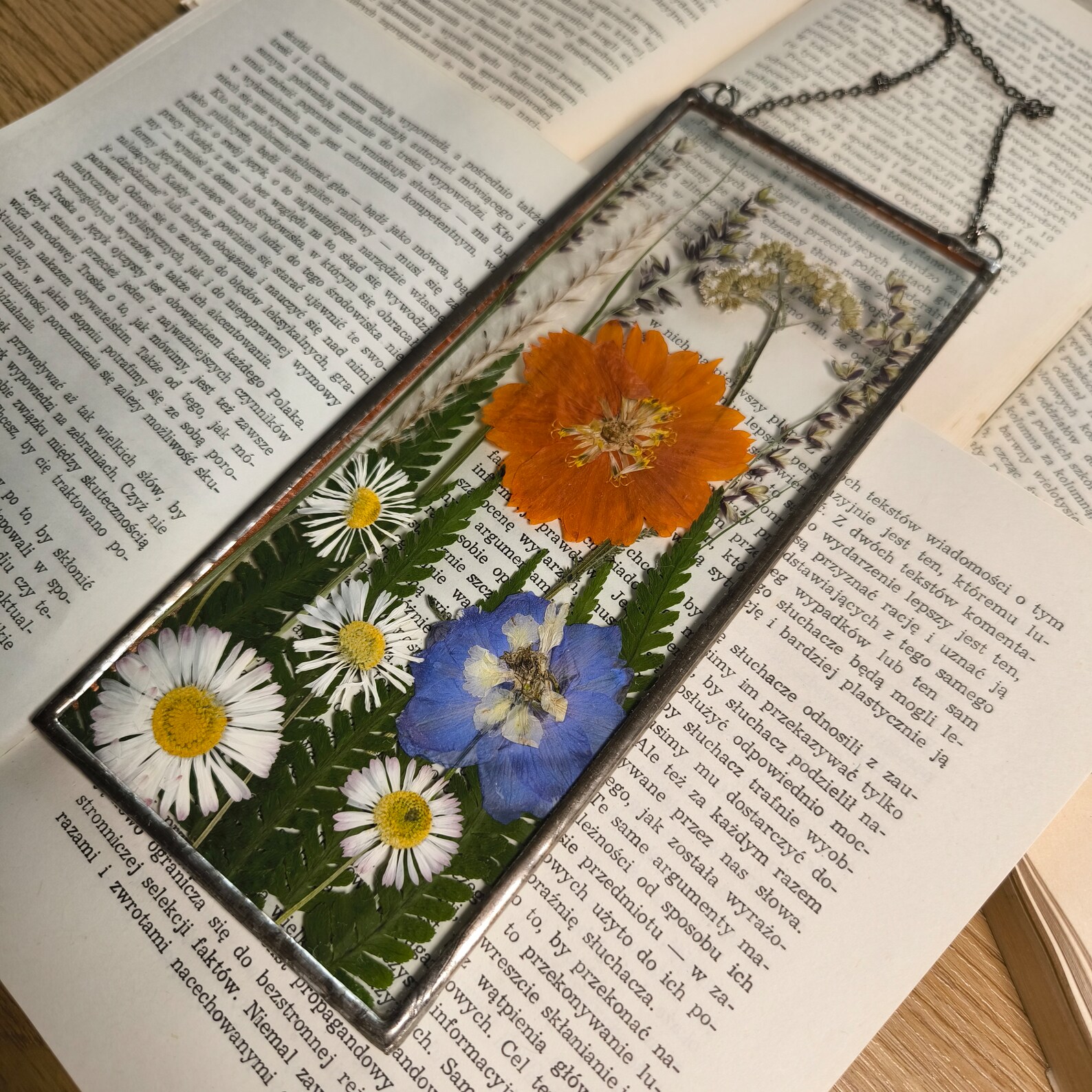 Pressed Flower Art in Stained Glass Frame: Botanical Sun Catcher - Etsy