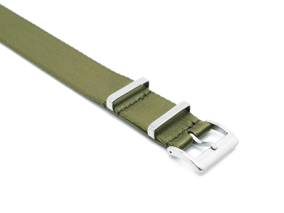 Moss Green Nylon Watch Strap – Single‑pass, Adjustable, 20mm & 22mm ...