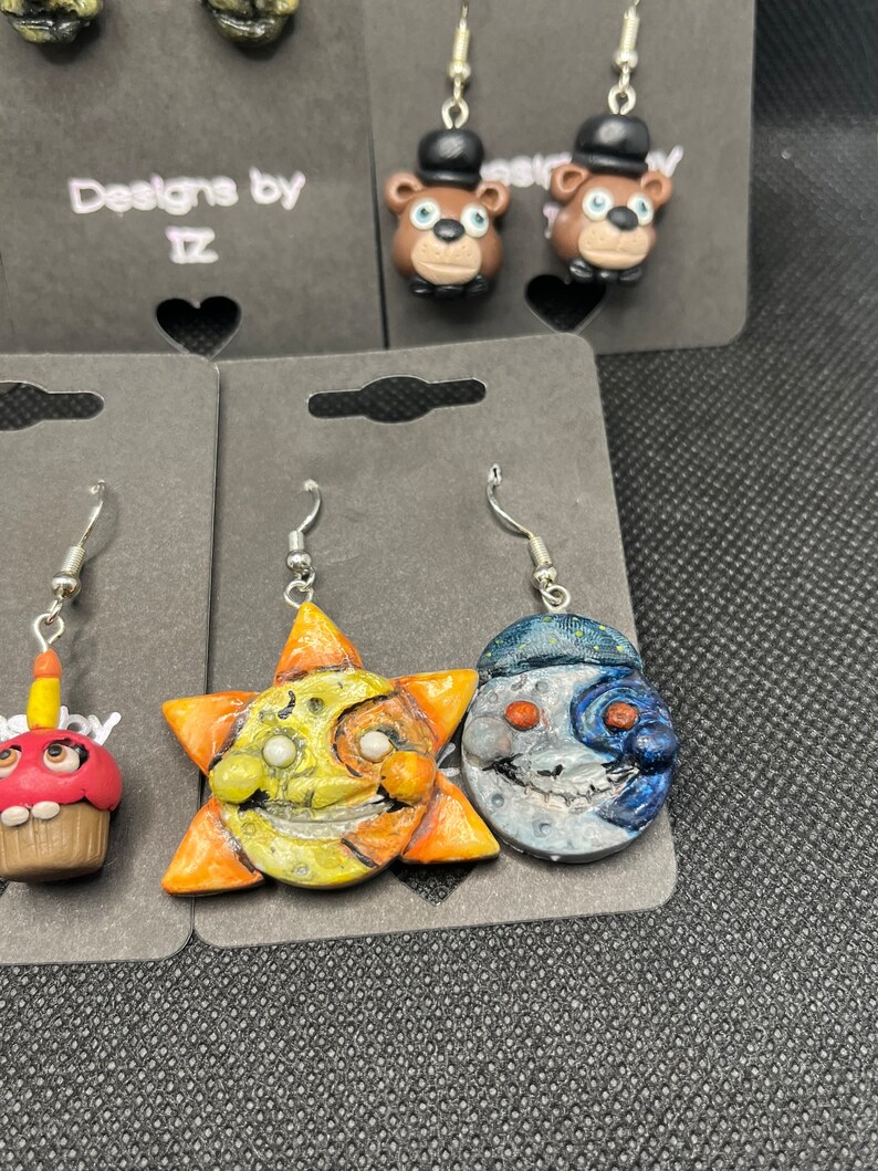 Springtrap/ Chicas Cupcake/ Foxy/ Freddy/ Sundrop and Moondrop Five ...