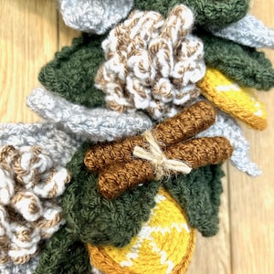 Pine Cone Christmas Wreath Knitting Pattern - Etsy UK