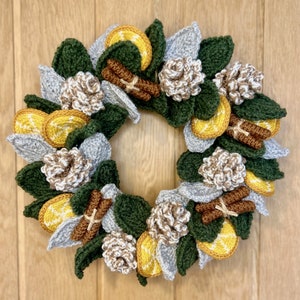 Pine Cone Christmas Wreath Knitting Pattern - Etsy UK