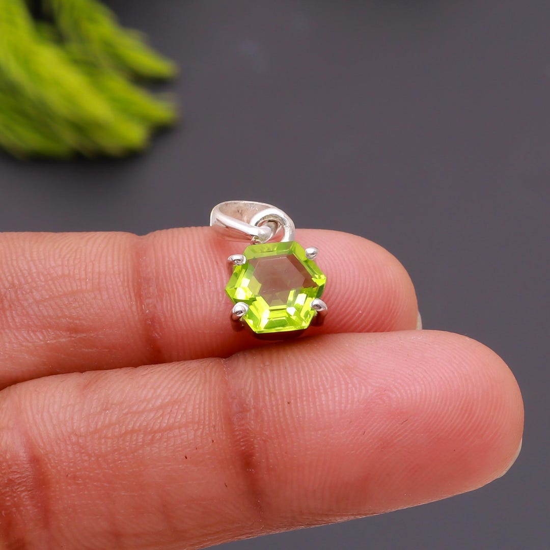 Natural Peridot Hexagon Shape Decent Pendant, 925 Sterling Silver ...