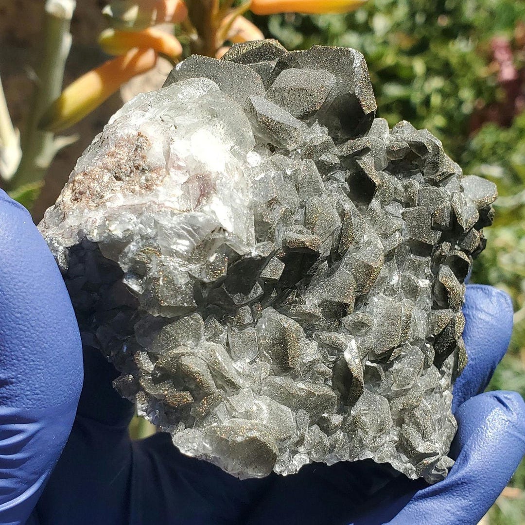 Black Benz Calcite Cluster Specimen With Chalcopyrite, Hubei 268g - Etsy