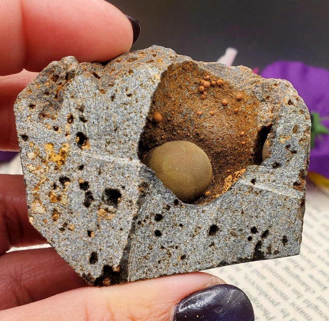 Ironstone Spherosiderite, a Sedimentary Rock Containing a Significant ...