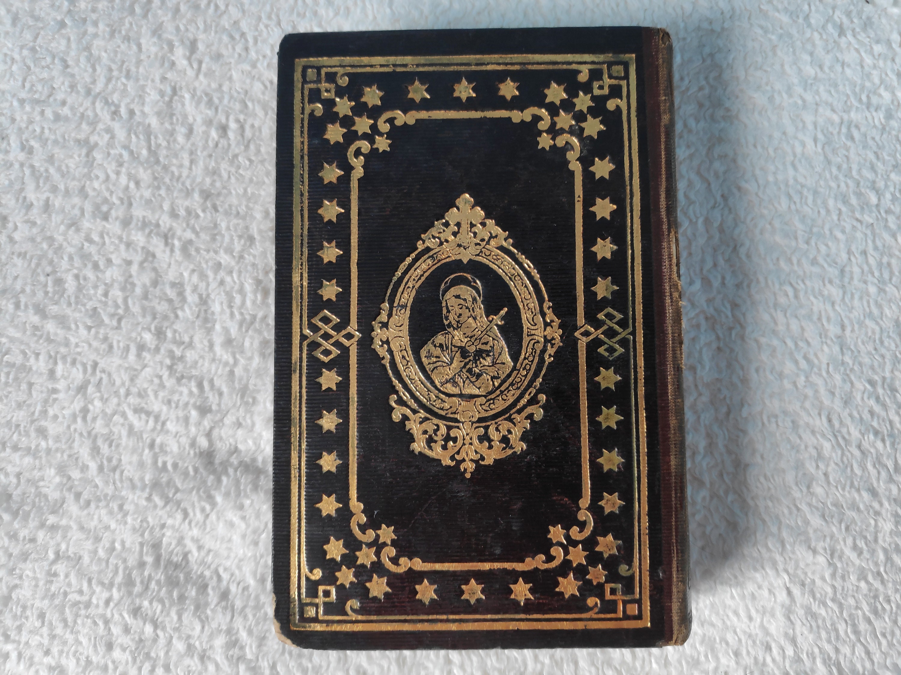 Antiquarian Books 19th Century, Antique Gift Ideas, Vintage Books ...
