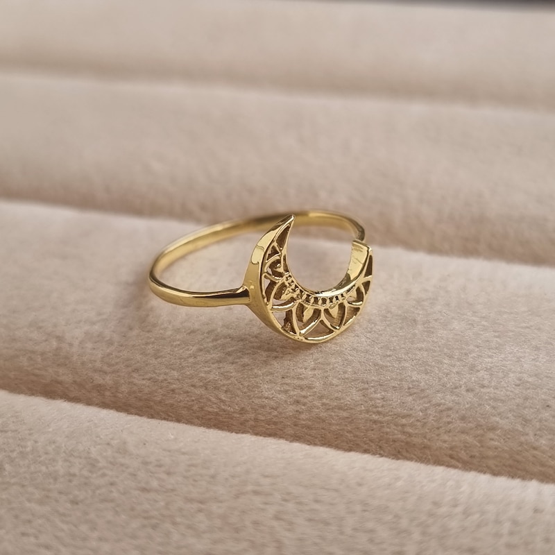 Moon Phase Ring - Etsy