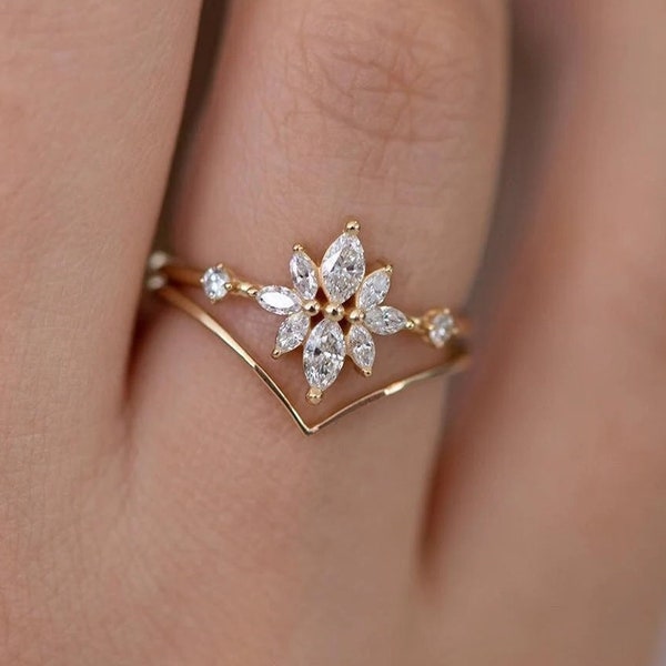 Flower Engagement Ring - Etsy