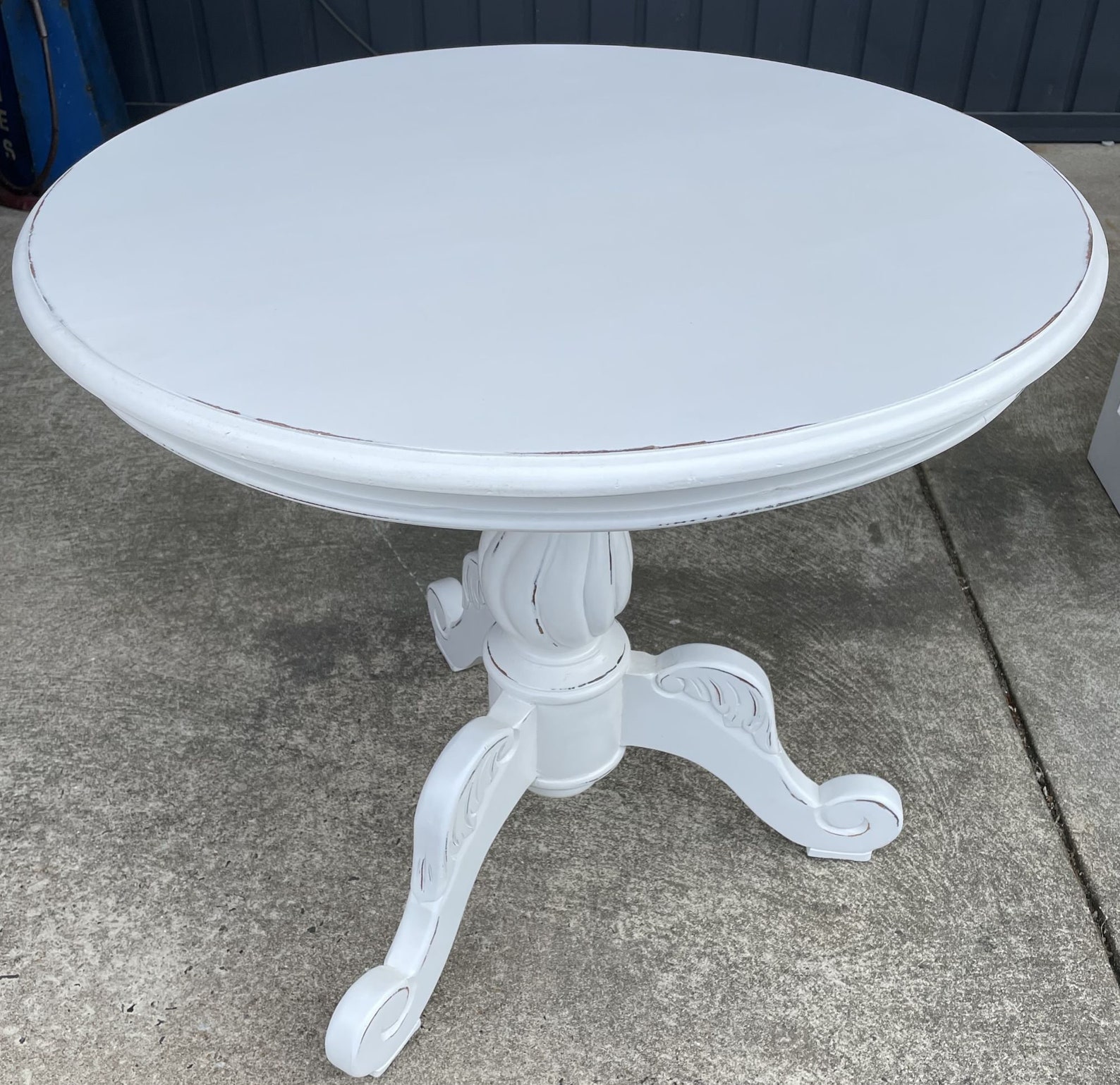 Shabby Chic Distressed Round Side Table Pedestal Dining Primitive ...