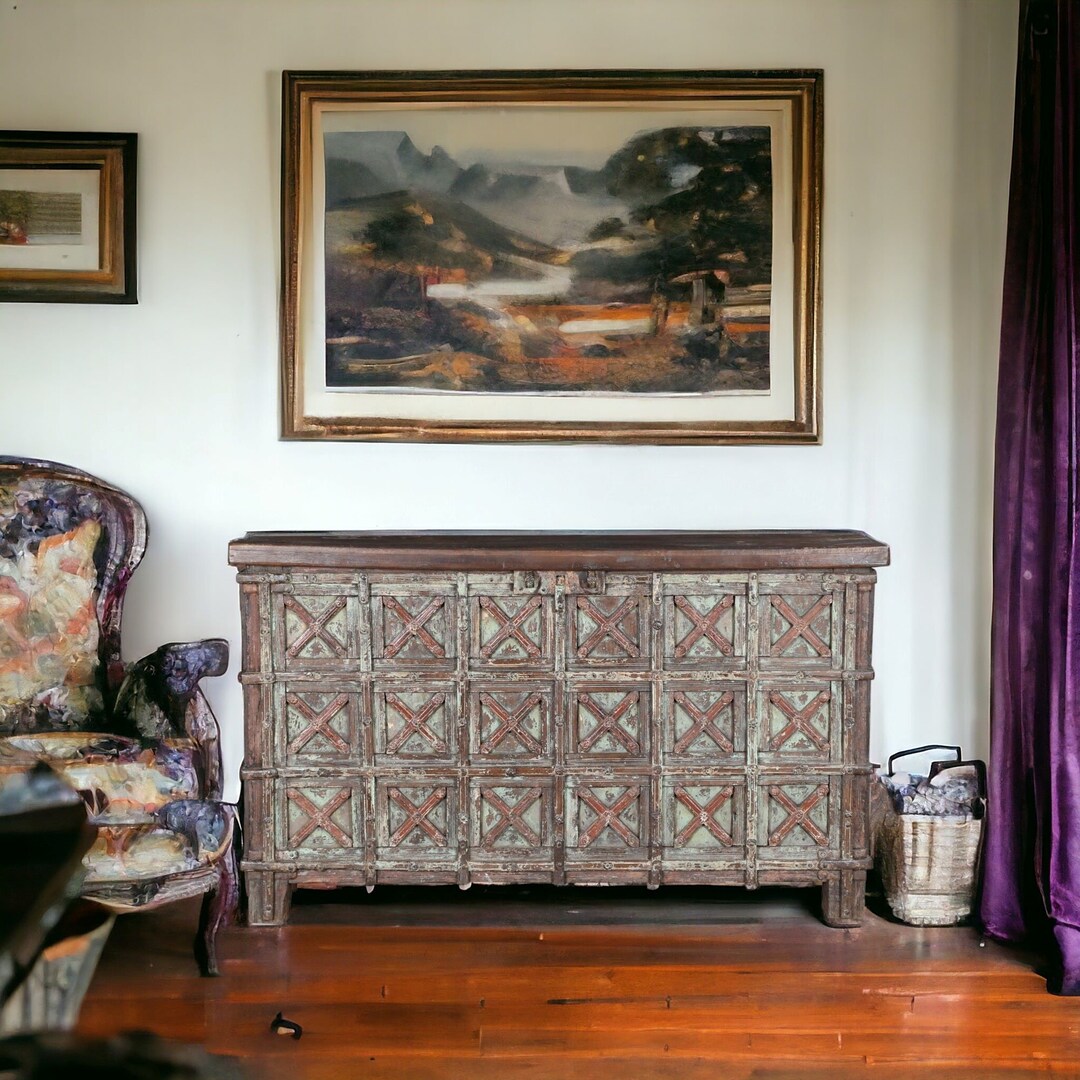 Midcentury Gothic Large Chest Storage Trunk - Etsy