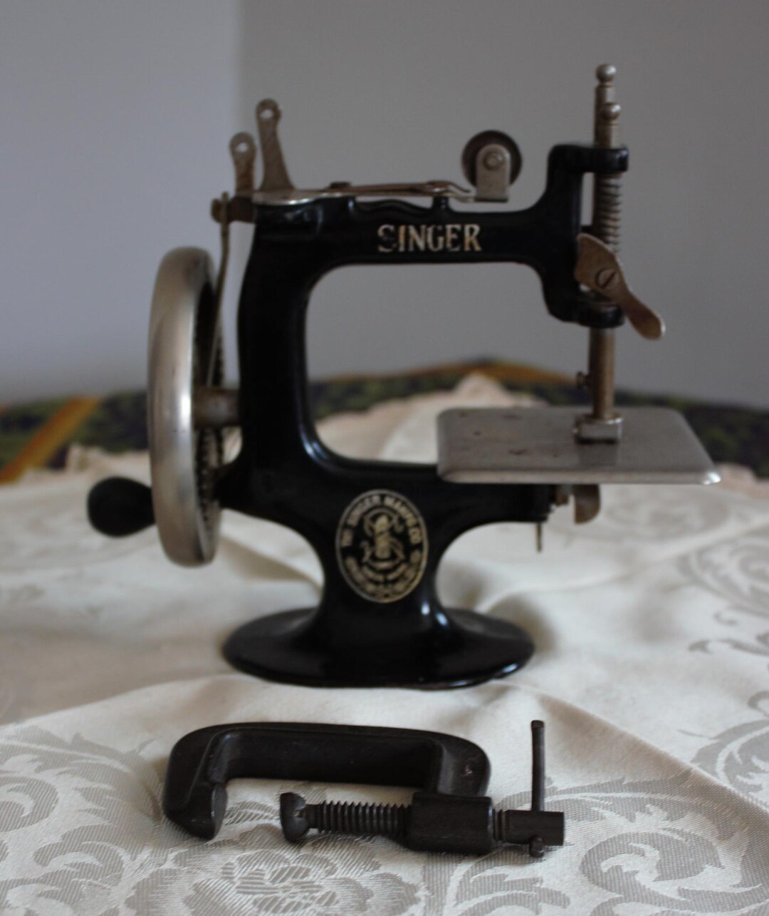 SINGER Antique Model 20 Original Miniature Sewing Machine CIRCA 1930s ...