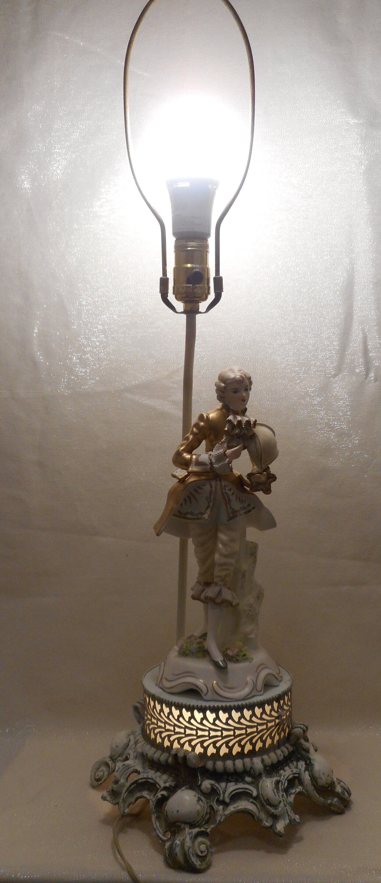 Figurine Man Porcelain Capodimonte Gold Lamp - Etsy