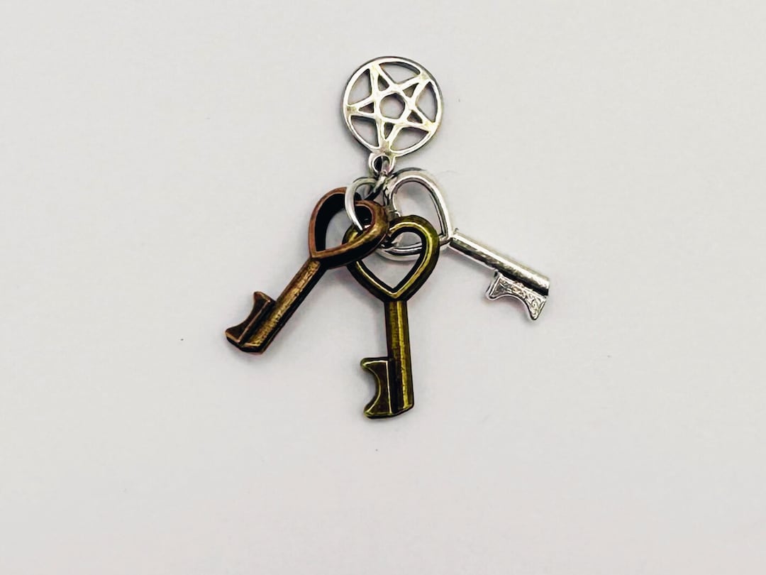 1:12 Dollhouse Keys Traditional Keys on a Pentagram Keyring - Etsy