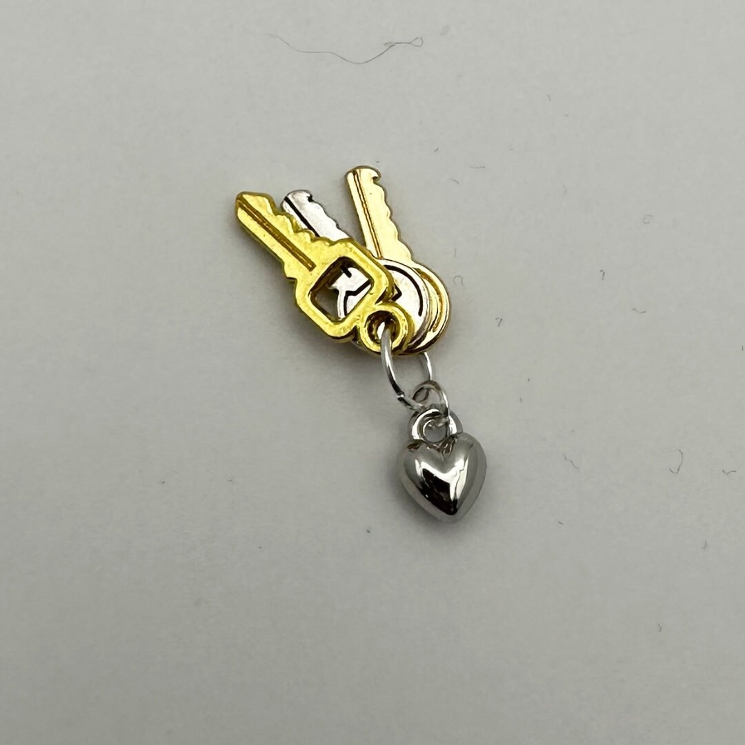 1:12 Dollhouse Modern Miniature Keys on a Heart Keying - Etsy