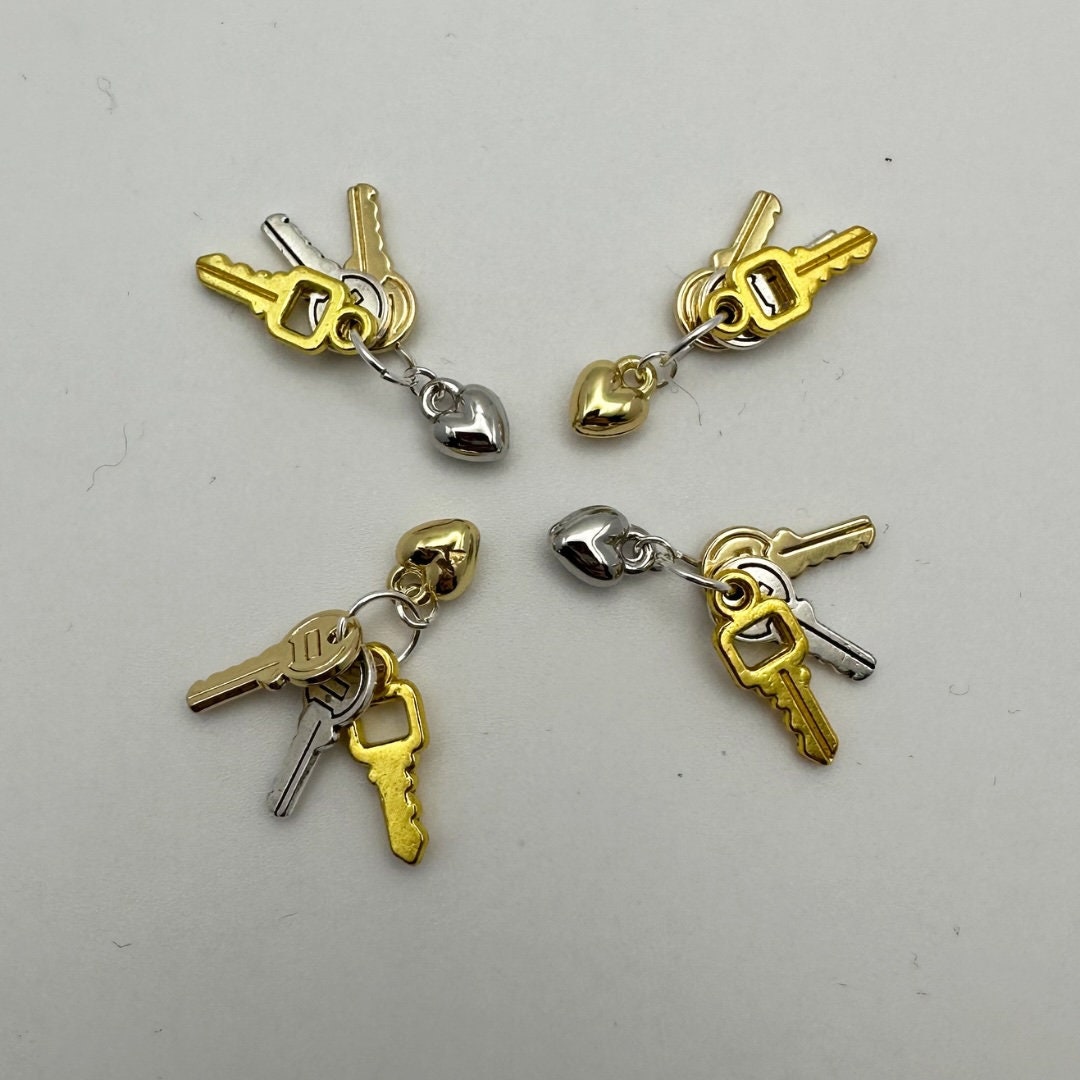 1:12 Dollhouse Modern Miniature Keys on a Heart Keying - Etsy