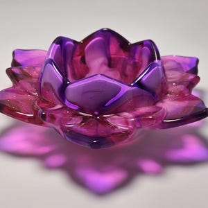 CUSTOM Resin Lotus Flower Trinket Holder Spring Nature Floral Summer - Etsy