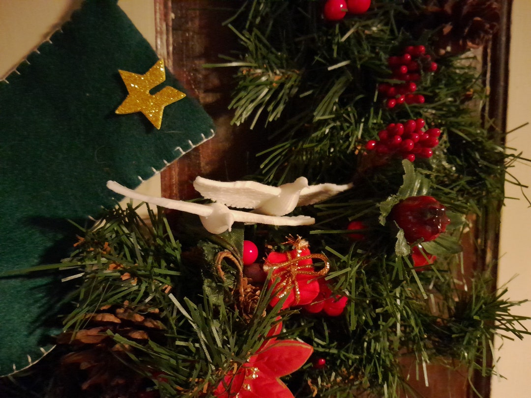 Two Turtle Doves Christmas Ornament - Etsy